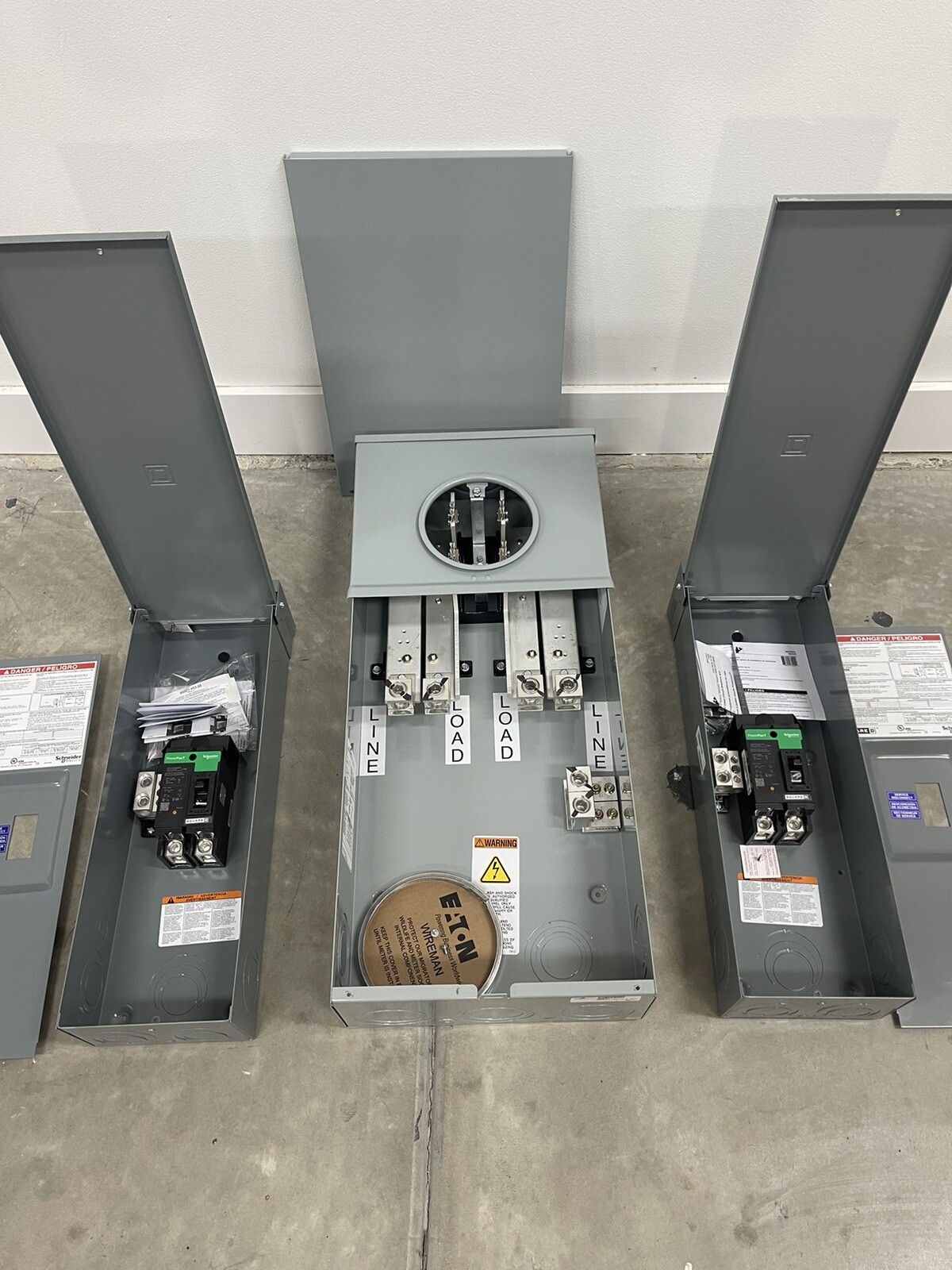 EATON 400 / 320 Amp Meter Base Socket Single Phase 324N & TWO 200amp ...