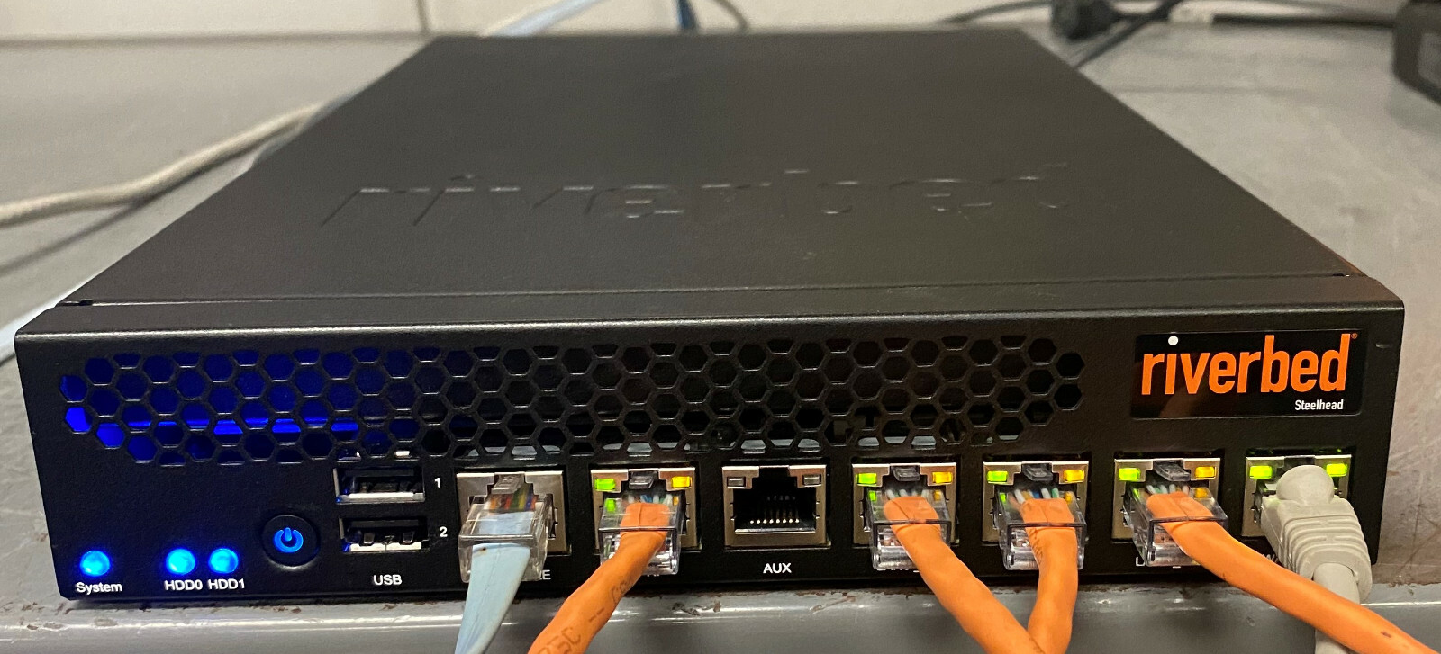 Riverbed Steelhead CXA-00570-B120 w/LIC-CXA-570-M license, Riverbed ...