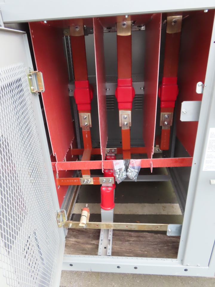 ABB 15KV Breakmaster Load Interrupter Switch 600A Non Fused CU -E13-NEW ...