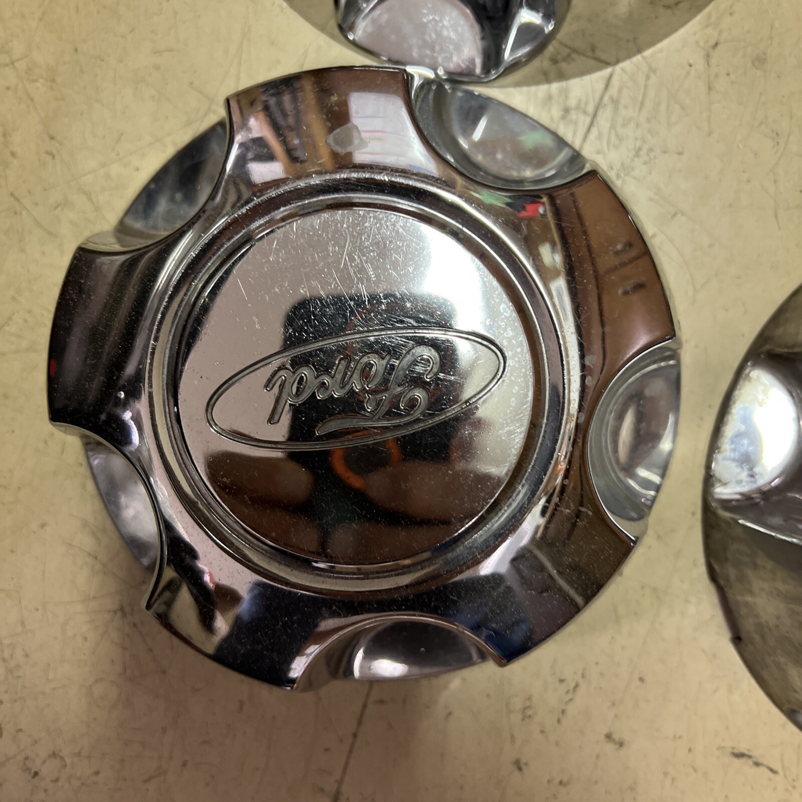 Set of 4 OEM 1998-02 Ford ranger Crown Vic P71 Police chrome Center ...