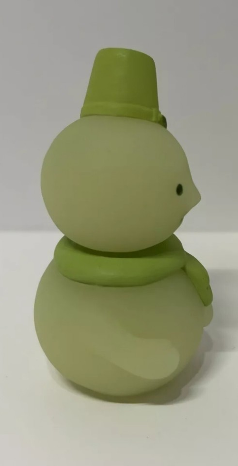 SMISKI Series 2 Secret Snowman GLOW IN THE DARK SUPER RARE FIGURE ONLY ...