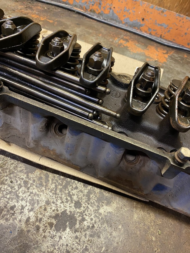 F100 F250 Ford 240 Inline 6 I6 Cylinder Head Rocker Arm Assembly D2AE ...