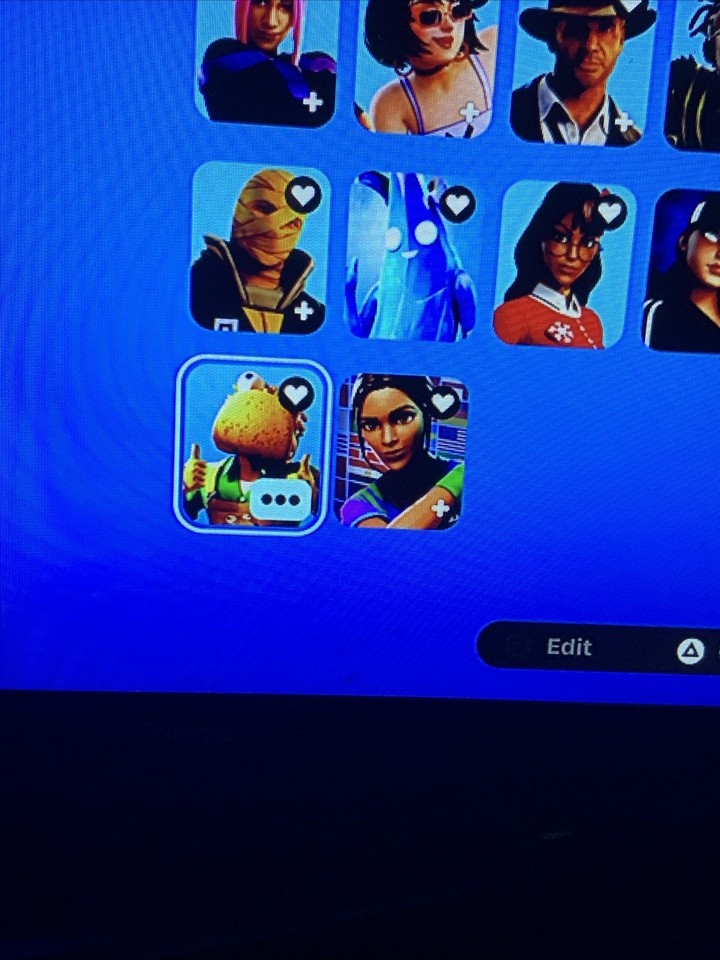 FN stacked Account PS5/PC 120+ Skins Comes with 1000 Vbucks | eBay UK