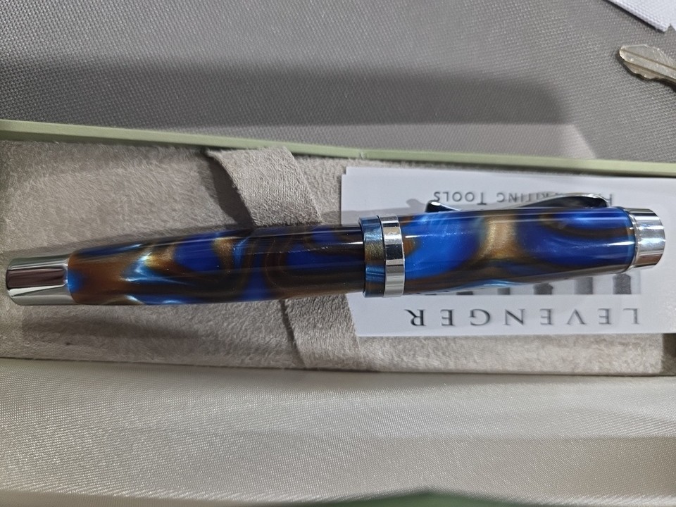 Levenger Plumpster Pair | eBay