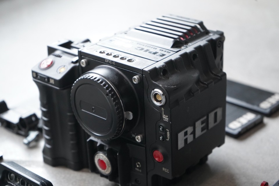 RED Digital Cinema EPIC X S35 Digital Cinema Camera 5K EXTRAS low hours ...