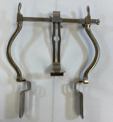 Retractors - Center Blades