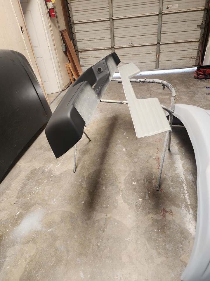 03 06 04 05 Chevrolet Silverado SS Body Kit Cladding & Rear Bumper ...