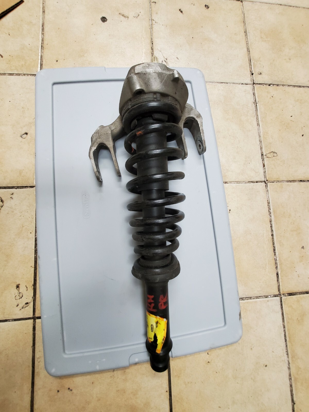 2005 2006 2007 2008 2009 2010 2011 CADILLAC STS RIGHT FRONT STRUT | eBay
