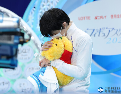 Yuzuru Hanyu Winnie The Pooh Tissue Box Cover "Yuzu Pooh" Disney Japan ...