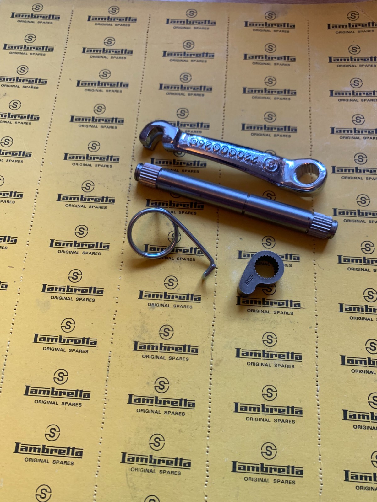 Lambretta Chrome clutch arm clutch shaft kit SIL | eBay UK