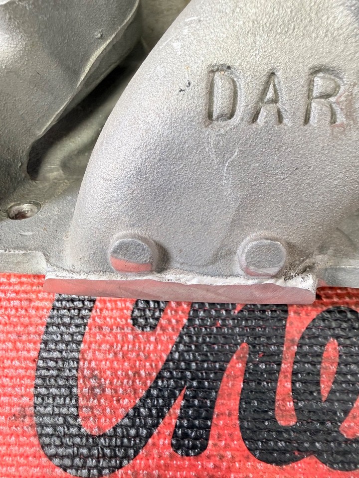 SBC CHEVY V-8 Dart 42511000 Small Block Chevy Intake Manifold RACE ...