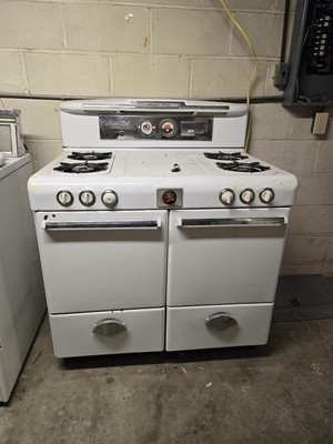 Stoves - Magic Chef Antique Stove