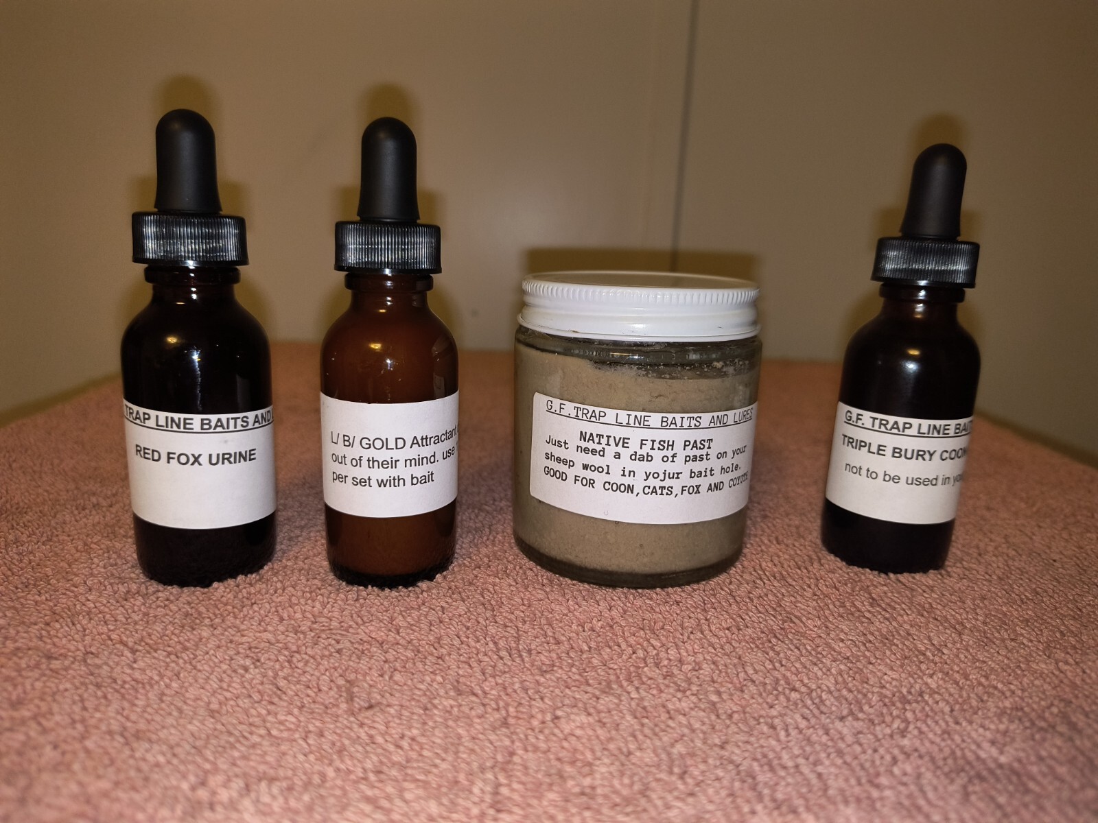 Trapping Past Bait Used For Coon Cats Fox And Coyotes | eBay