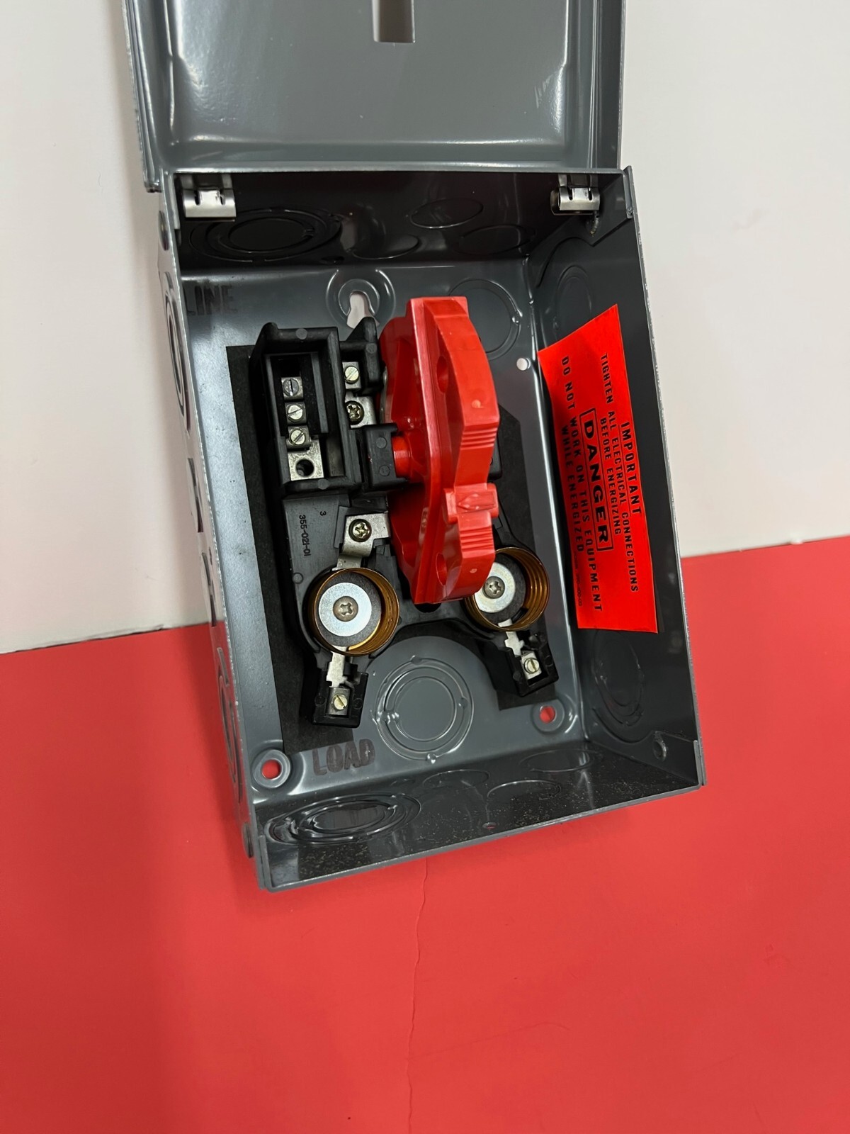 ZINSCO 30A General Duty FUSE BOX Safety DISCONNECT SWITCH 120/240V NEW ...