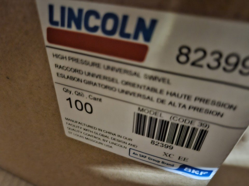 Lincoln Industrial Corp. 82399 Straight Grease Swivel for Air operated ...