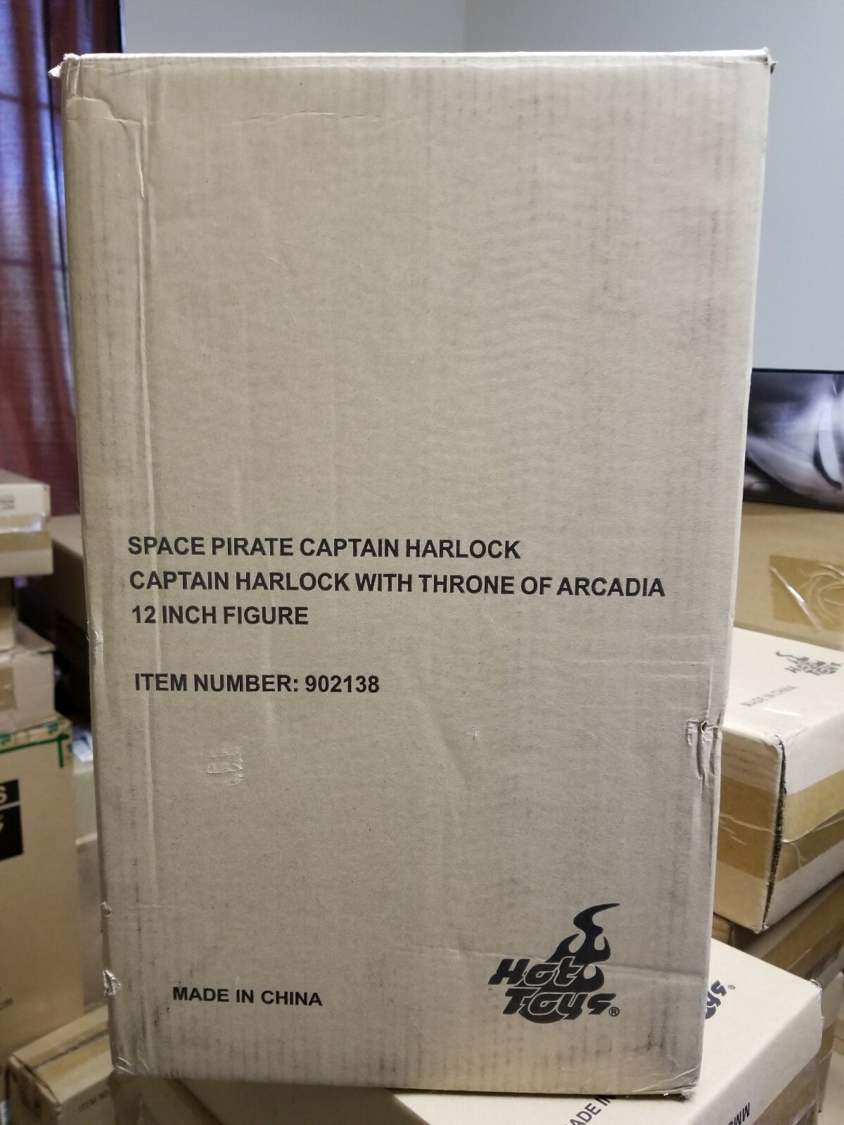 Hot Toys MMS223 The Pirate Captain Harlock & Mr. Bird & Throne of ...