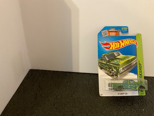 1/64 HOT WHEELS SQUARE BODY 1967 CHEVY C10 GREEN W/BLUE FLAMES TRUCKS ...