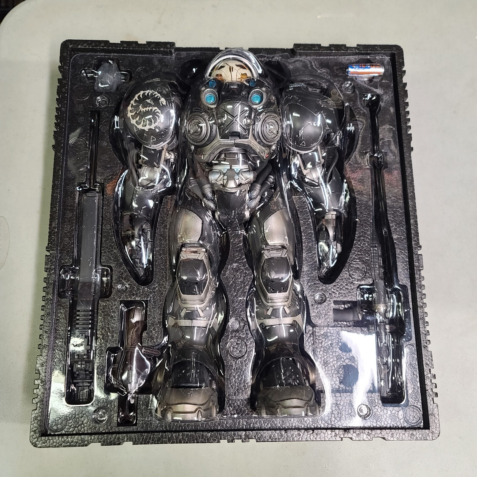 Sideshow Collectibles StarCraft II Jim Raynor 1/6 Scale Figure Item ...