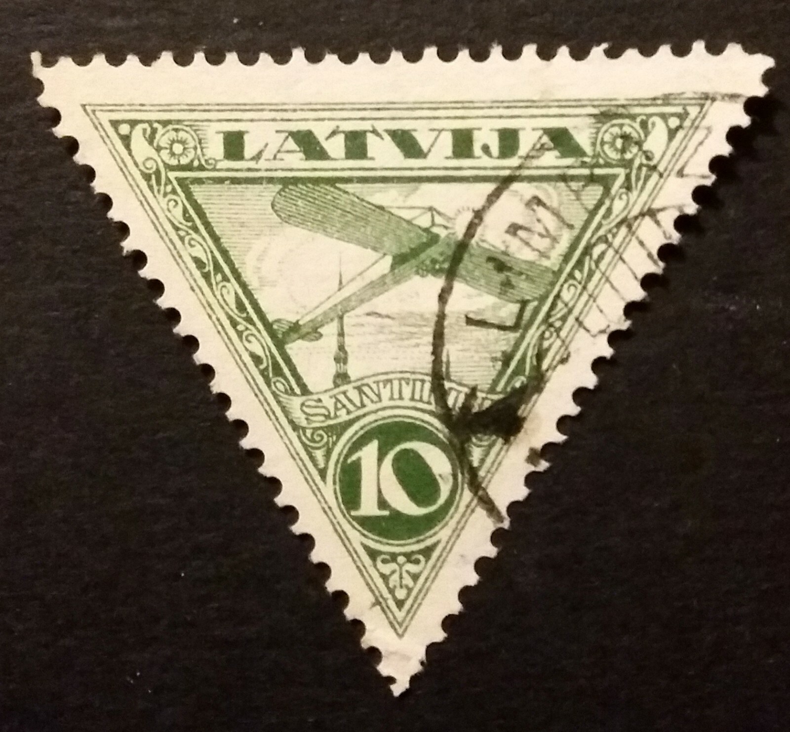 Latvia 1920-s Air Mail Single Triangle VFU stamp Wmk-swastika ref LV-11 ...
