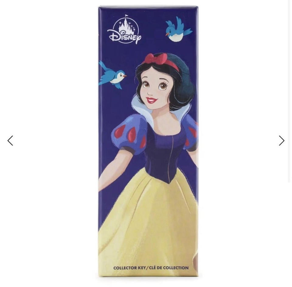 Snow White Collectible Key, Snow White and the Seven Dwarfs, 1 of 12 ...