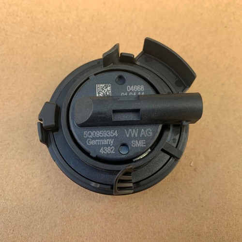 Volkswagen Golf Gen 7 Airbag Impact Crash Sensor Front Door 5Q0959354 ...