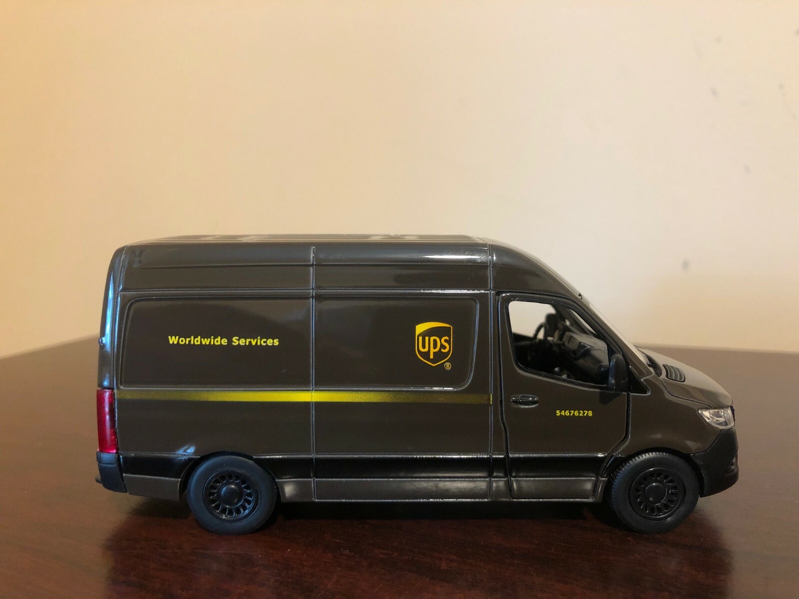 Kinsmart UPS Mercedes Benz Sprinter United Parcel Service Delivery Toy ...