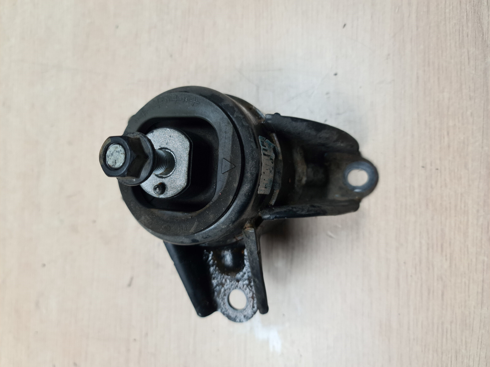 2014 Kia Ceed 1.6 CRDi Diesel Engine Mount 21810-a5200 D4fb for sale ...