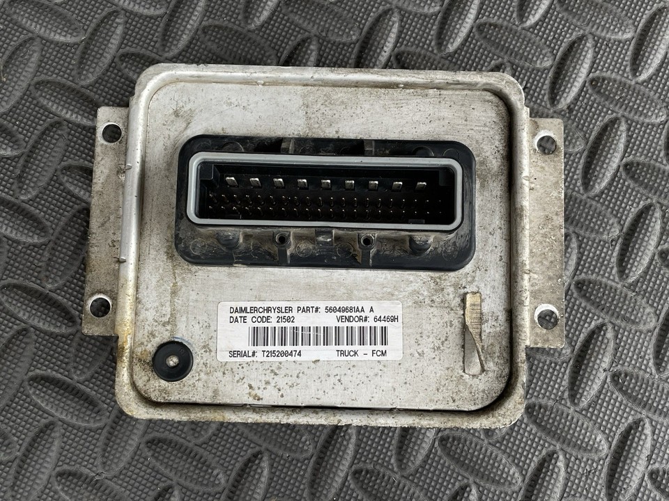 2002-2005 DODGE RAM 1500 Multifunction Relay Front Control Power Module ...