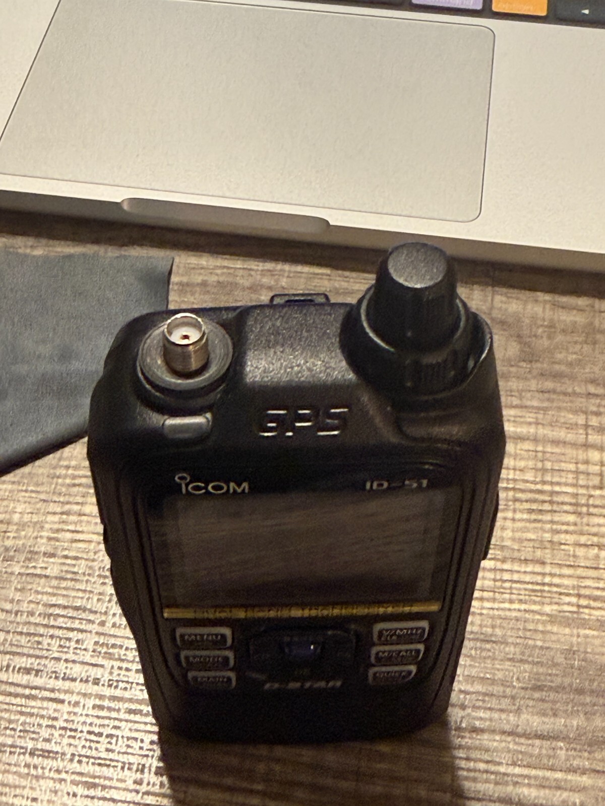 iCom ID-51a Plus 2 with Extra battery and RT Systems Software and Cable ...