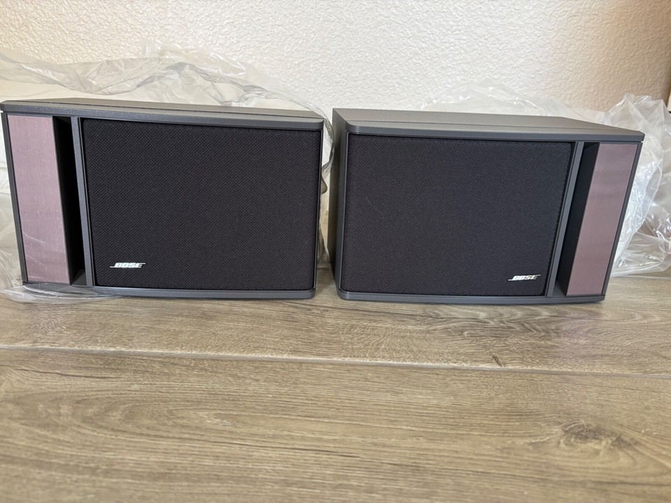 Pair New Bose Model 141 Bookshelf Speakers | eBay