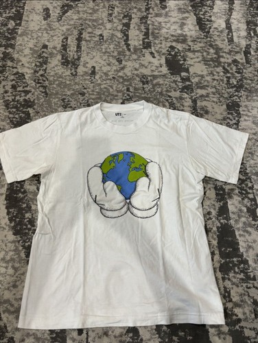 Kaws Earth Tee Size M | eBay