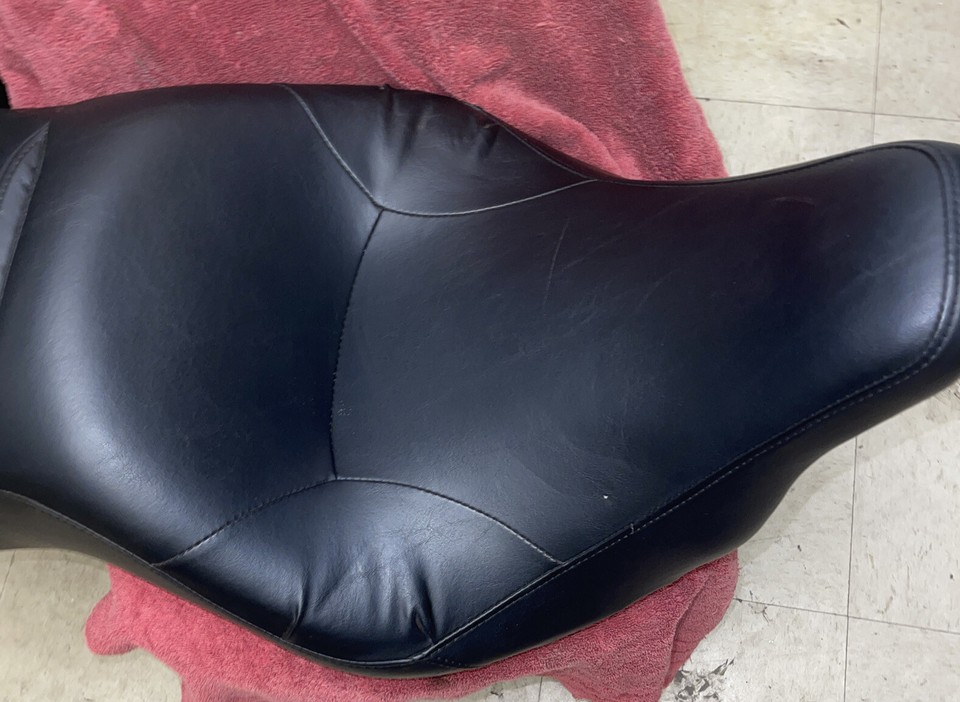 Harley-Davidson Badlander Touring bagger Seat RDW 92/61-0067 2304(231 ...