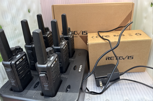 Lot Retevis Walkie Talkie (7x), Dock Station, chargers, earpieces ...