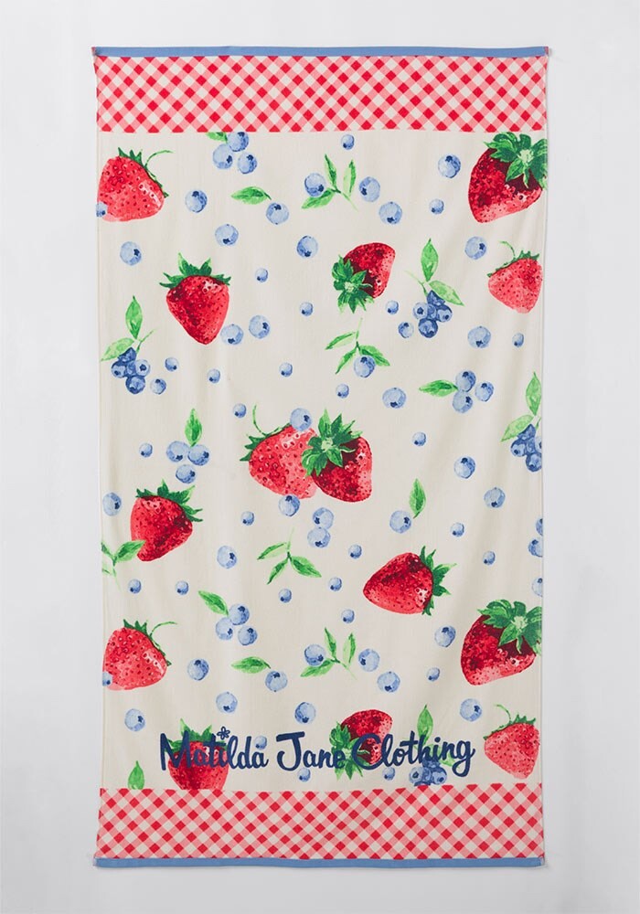 NWT Matilda Jane Cedar Island Berry Print Beach Towel Strawberry New ...