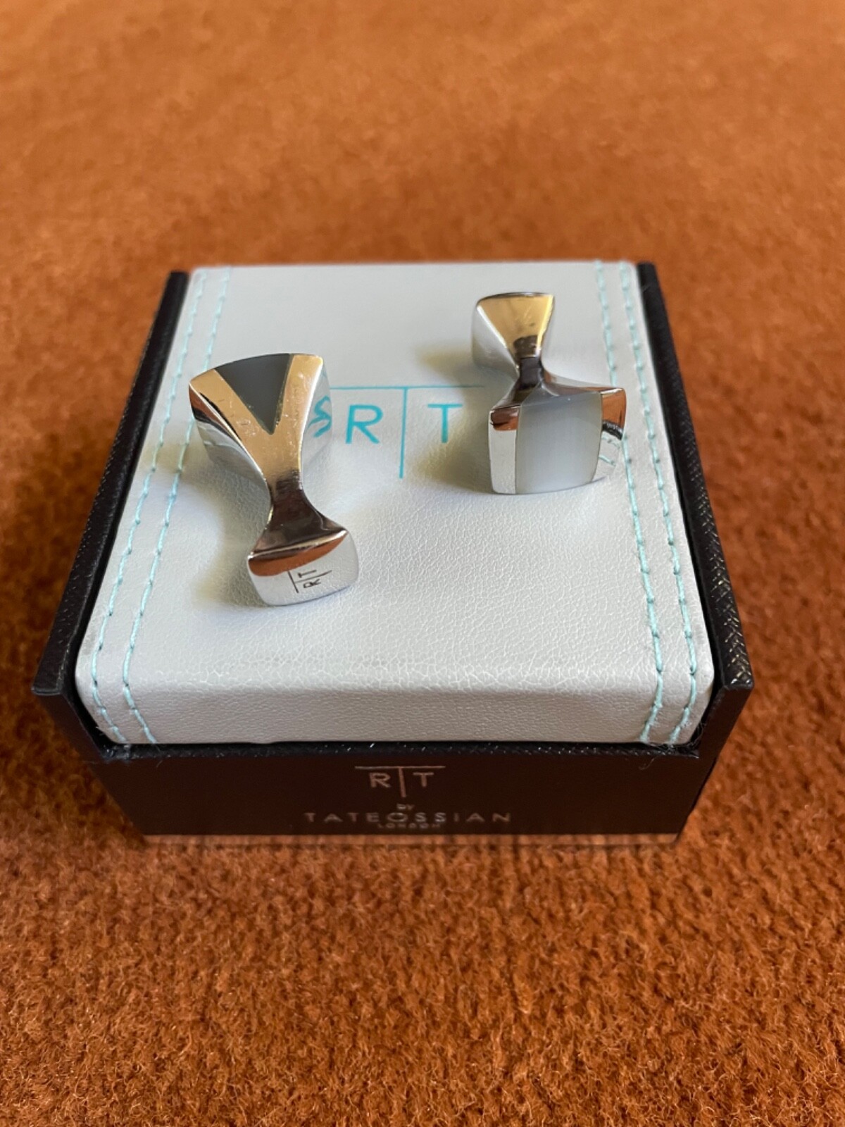 RT Tateossian of London White Mother of Pearl “Y” Style Cufflinks in ...