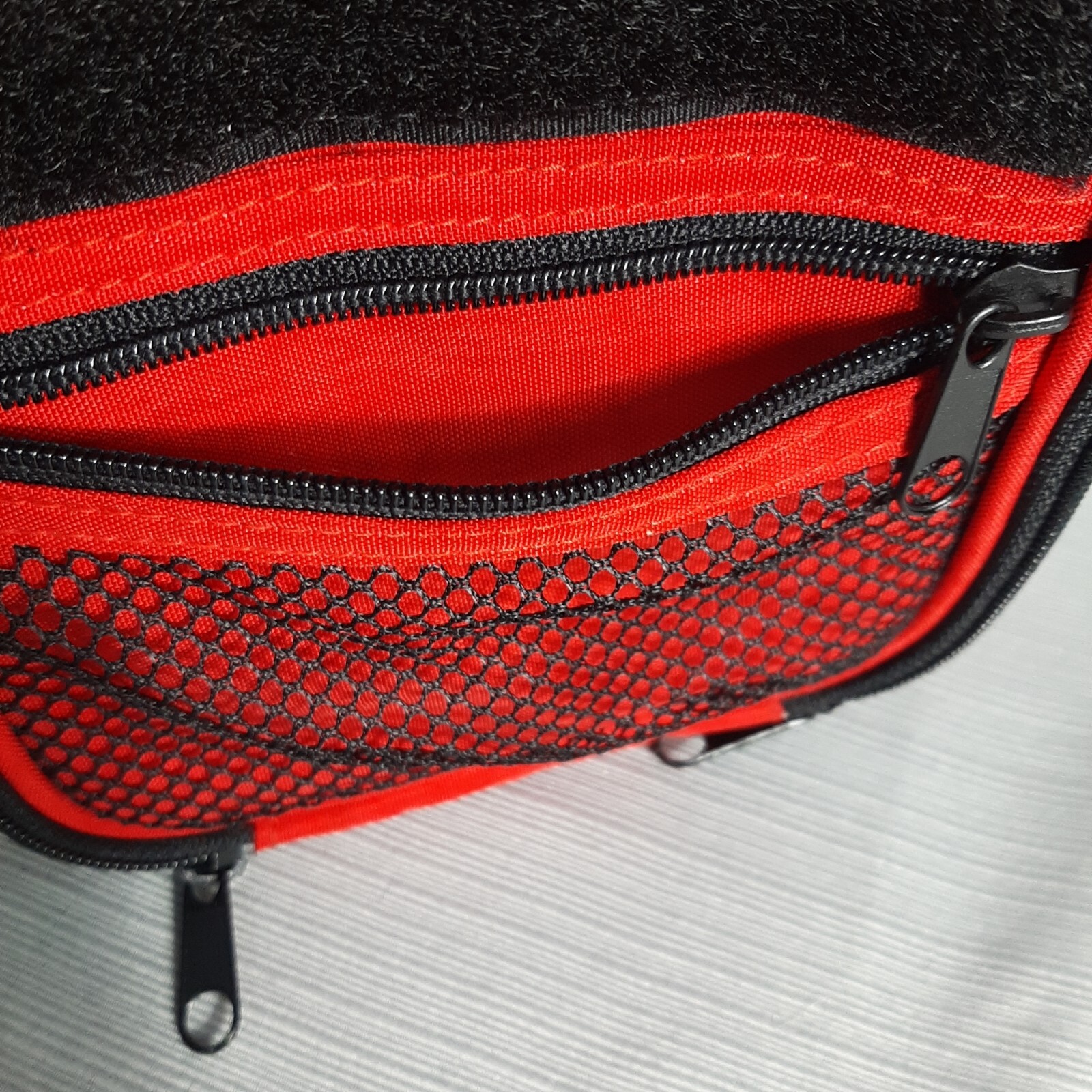 Marlboro Vintage CD Case Cd Player Holder Shoulder St… - Gem