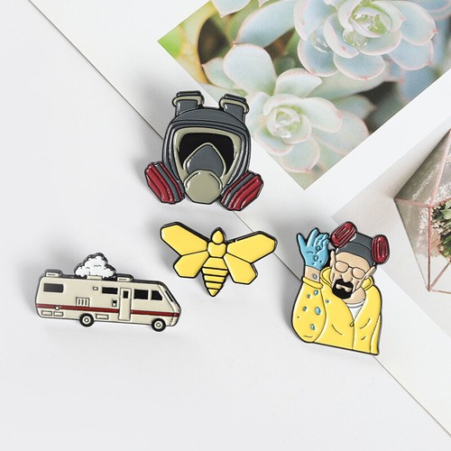 Breaking Bad Men's Brooch Cartoon Style Metal Creative Backpack Badge ...