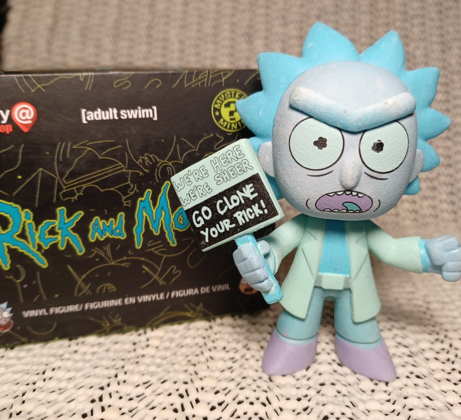 Funko Mystery Mini Rick & Morty S3 CLONE RICK Gamestop Exclusive Vinyl ...