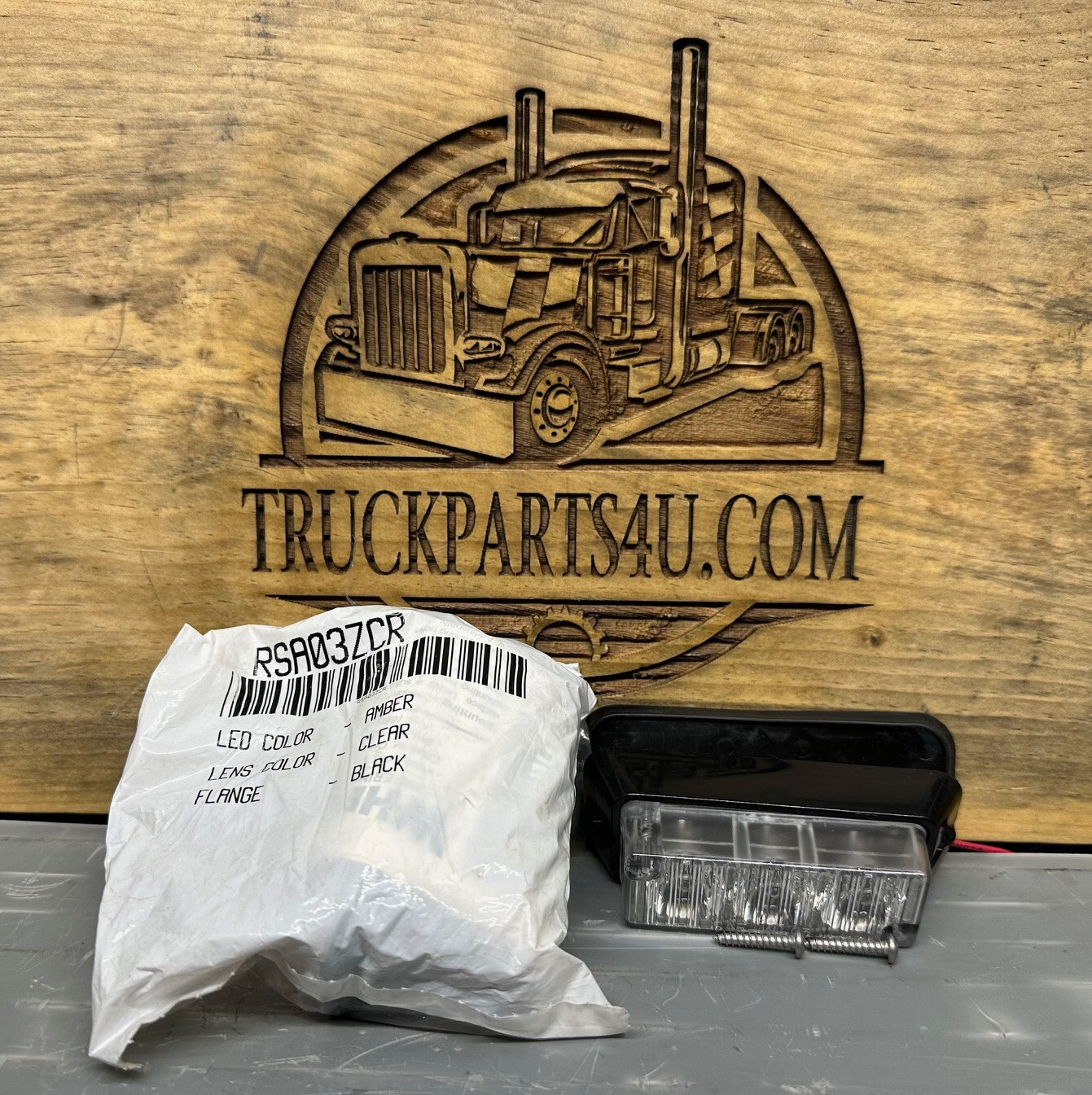 RSA03ZCR WHELEN TIR3™ LED-AMBER LIGHT WITH CLEAR LENS RSAO3ZCR *NEW ...