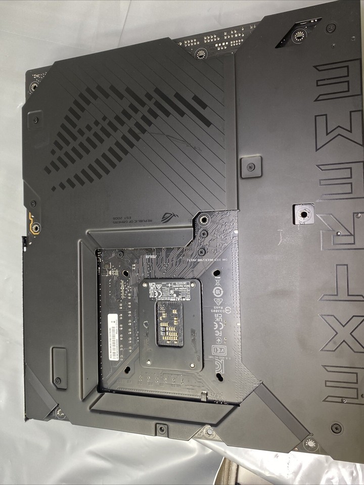 Bent Pins Asus ROG Maximus Z790 Extreme LGA 1700 EATX Intel Motherboard ...