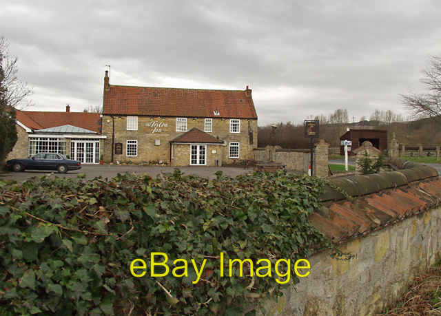 Photo 6x4 Triton Inn Brantingham Popular local pub/restaurant dating ...