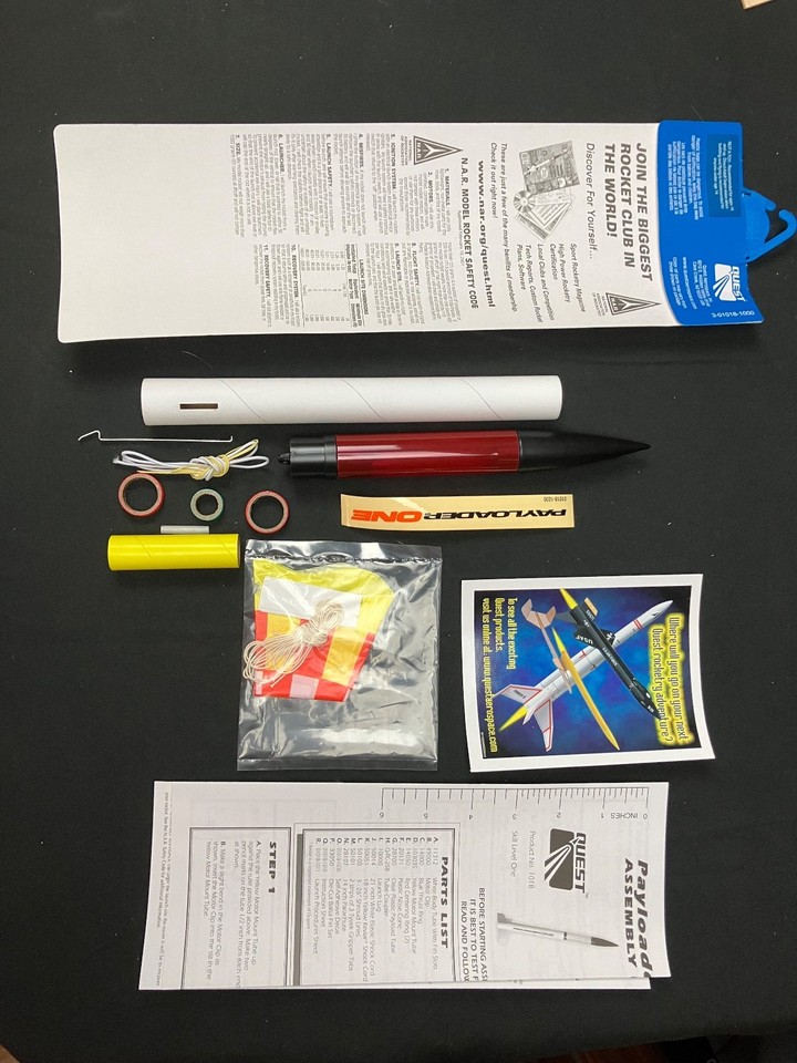 Quest Payloader One Flying Model Rocket Kit - Open - Missing Fins | eBay