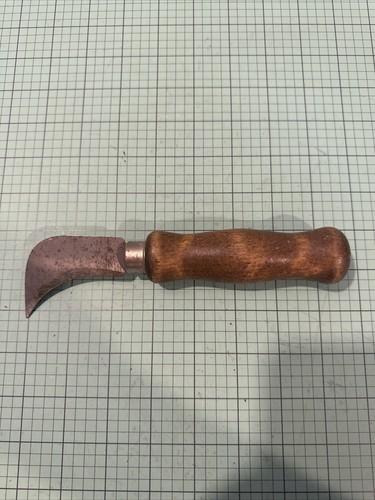 Vintage Curved Blade Wood Handle Carpet Linoleum Roofing Carpenter ...