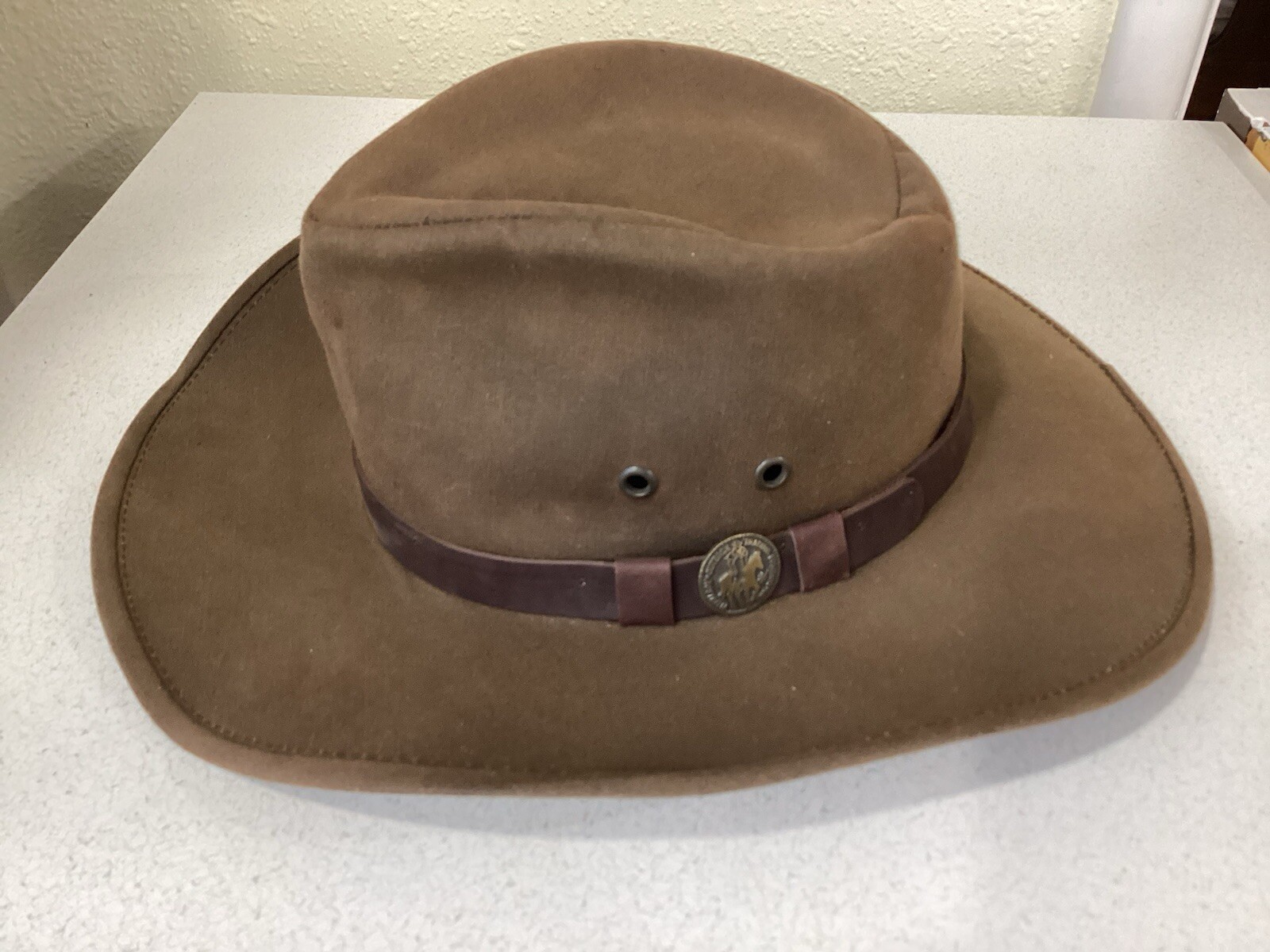 The Australian Outback Collection Oilcloth Hat Unisex 6 7/8 Chocolate ...