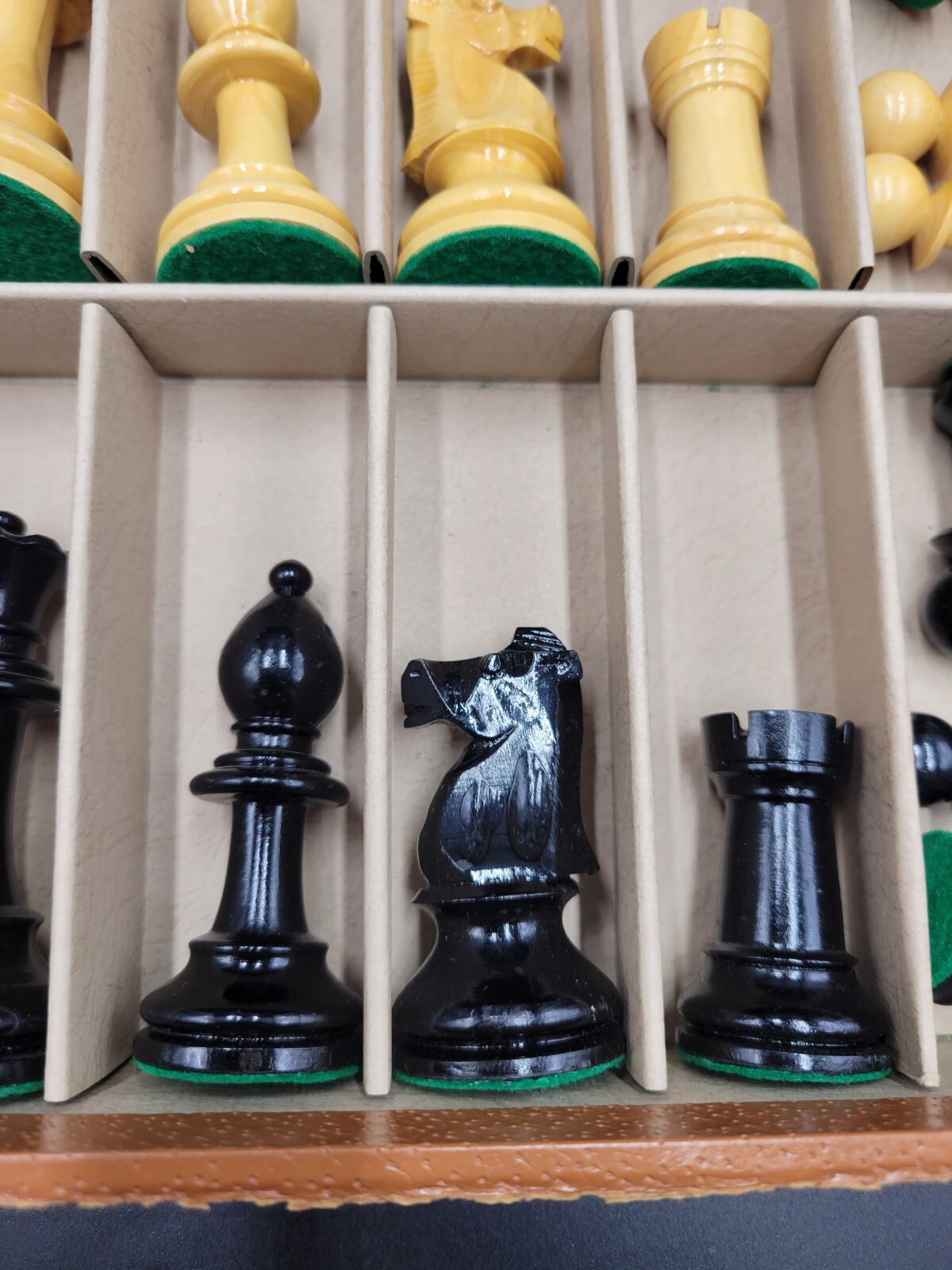 Vintage Chess Set Cavalier Tan & Black Boxwood 3.25” K W/Original Case ...