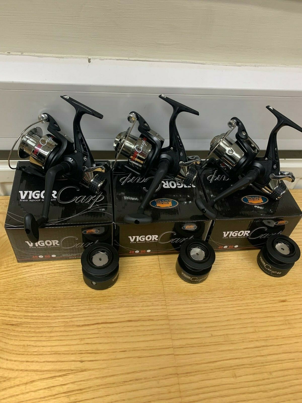 3 x Lineaeffe Vigor 40 Carp Fishing FREE RUNNER Reel With Spare Spool ...