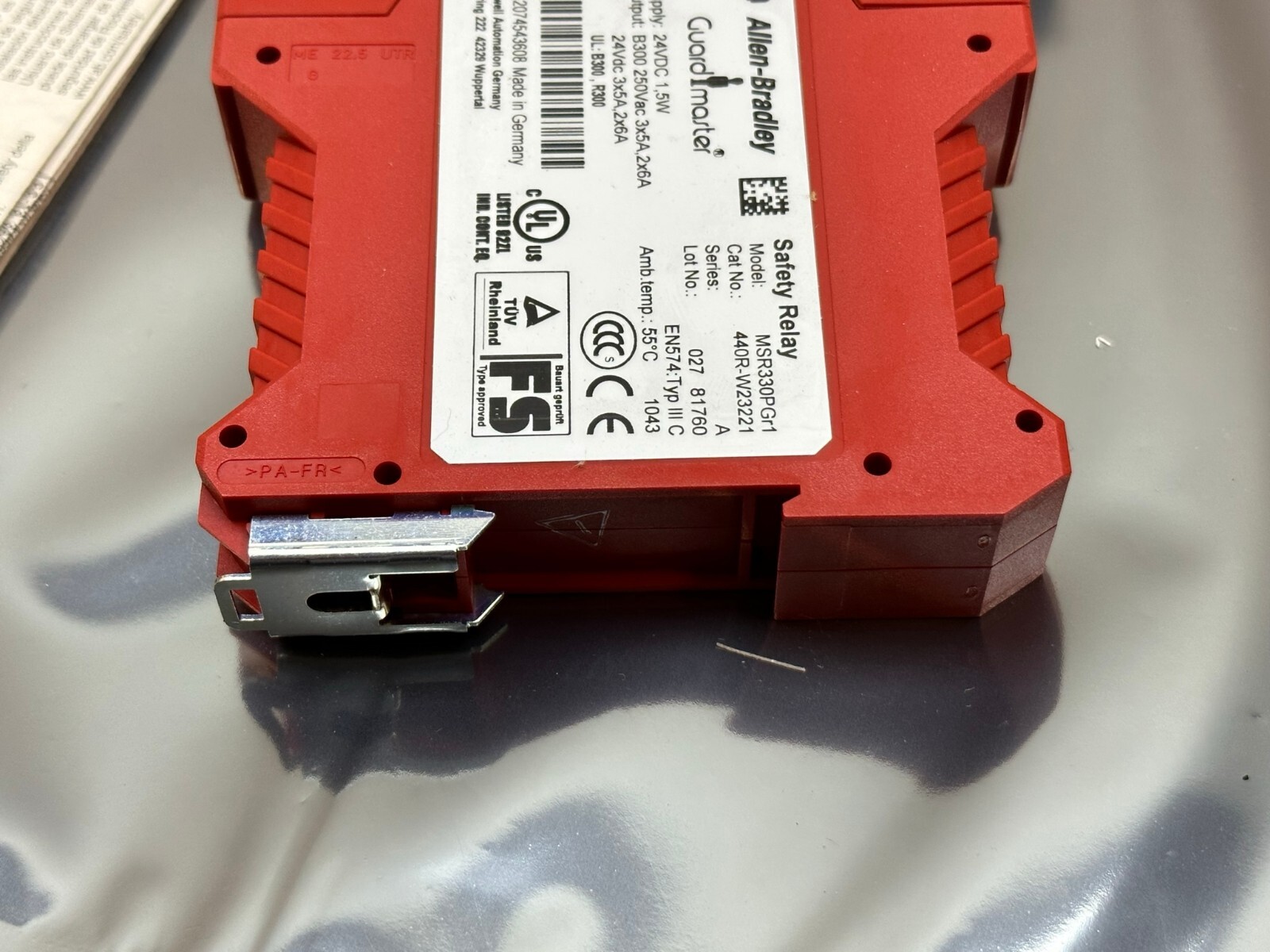 Allen-Bradley 440R-W23218 Safety Relay Input Expansion Module - Red ...