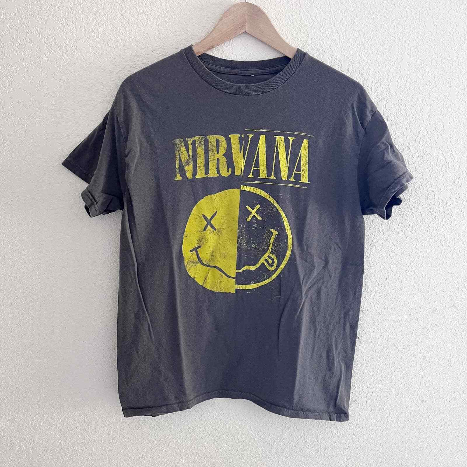 Nirvana Black Yellow Split Smiley Face Crewneck Short… - Gem