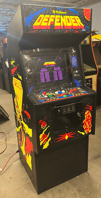 DEFENDER ARCADE MACHINE by WILLIAMS 1981 (Excellent Condition) *RARE ...