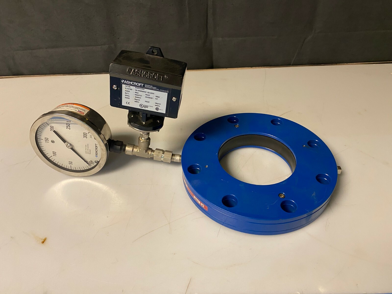 Ashcroft B424B XDJFSH7 400PSI PRESSURE SWITCH w/ 5" ISOLATION RING ...
